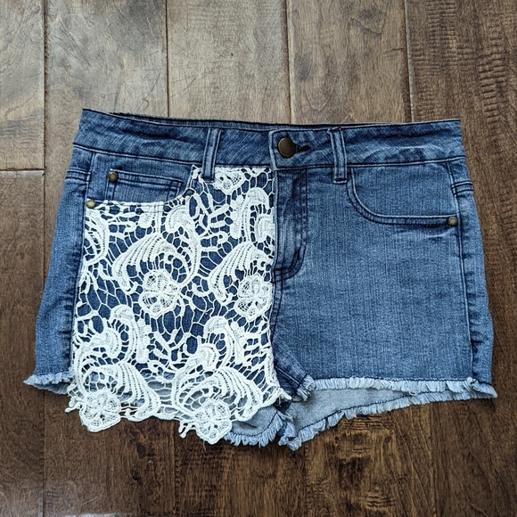 Tinseltown | Shorts | Tinseltown Half Lace Detailed Jean Cutoff Jean ...